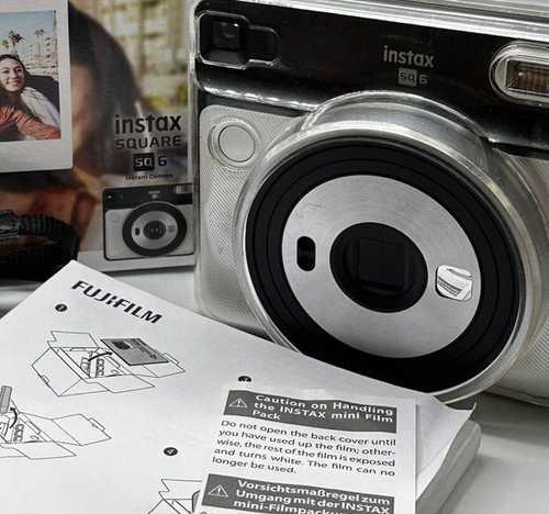 Фотоаппарат Fujifilm Instax Square 6 White