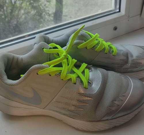 Кроссовки nike женские