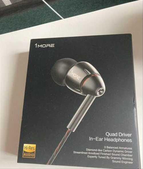 Наушники One More Quad Driver In-ear E1010