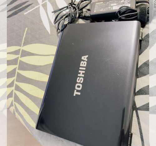 Ноутбук toshiba satellite U305-2808