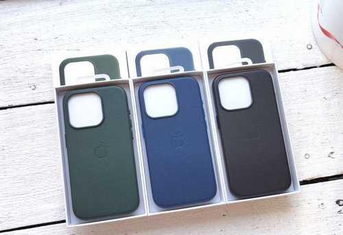 Чехол Leather case для iPhone 15 Pro