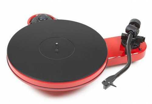 Pro-Ject RPM 3 Carbon Red (2M Silver)