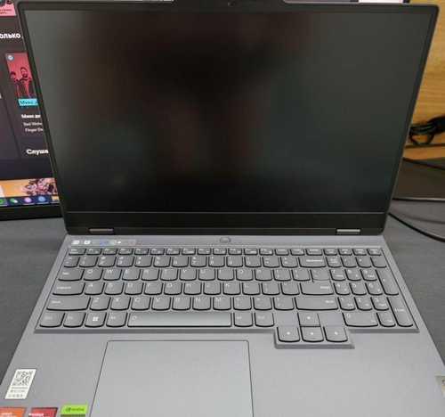 Lenovo Legion 5 (R7000) R7 7840H   4060