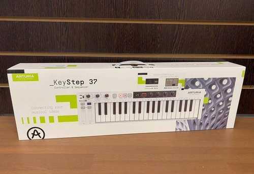 Arturia KeyStep 37 midi-клавиатура