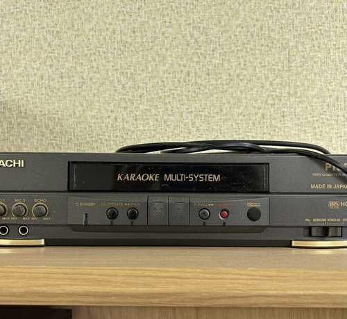 Видеомагнитофон hitachi с микрофоном и кассетами