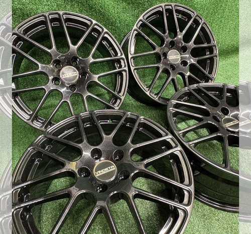 Кованые диски Vindeta Milano 7.5×R17 5×112