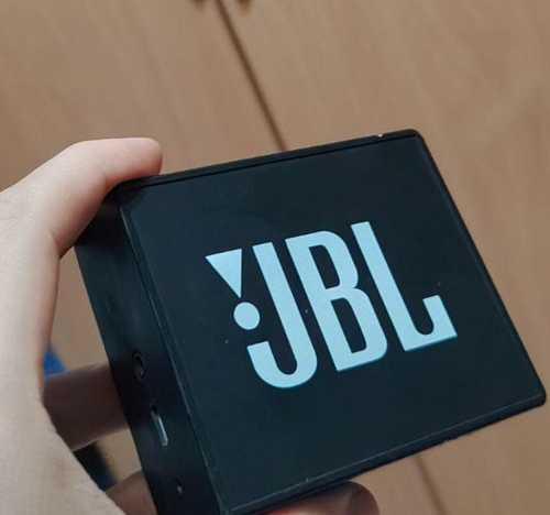 JBL go 1