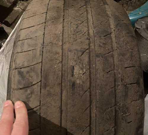 Dunlop SP QuattroMaxx 285/45 R19