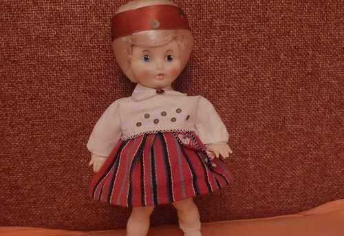 Куклы коллекционные в национальных костюмах,винтаж