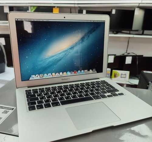 Apple Macbook Air 13 i5-3427U RAM 4 гб