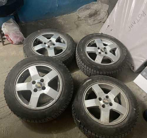 Комплек колес r 15 диски 4х100