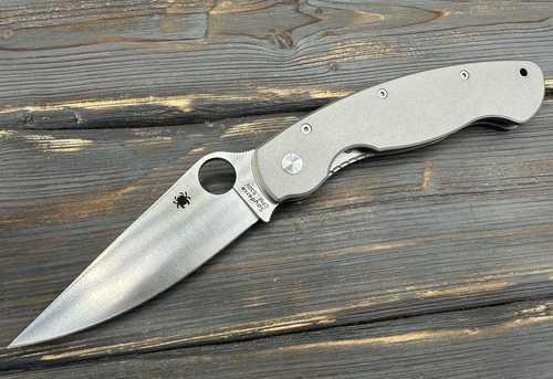 Нож складной Spyderco Military Titanium