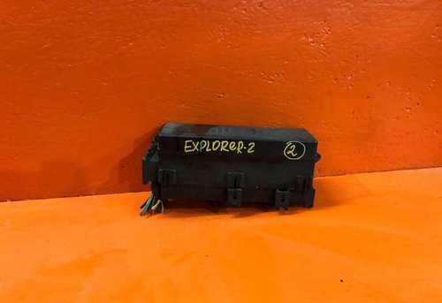Блок предохранителей подкапотный ford explorer 199