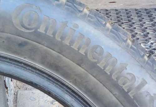 Continental IceContact 3 215/60 R16