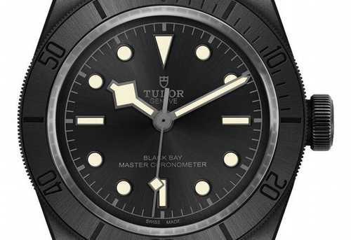 Часы Tudor Black Bay Ceramic M79210CNU-0001