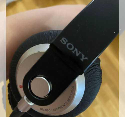 Наушники проводные Sony mdr-xb300