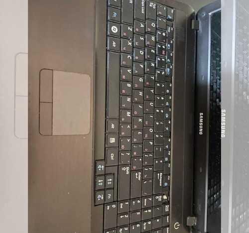 Samsung np r540