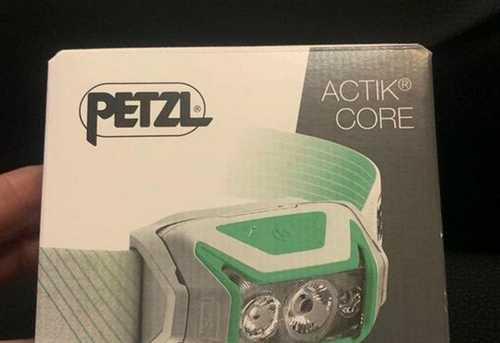 Налобный фонарь Petzl Actik Core зеленый
