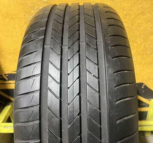Goodyear EfficientGrip 245/50 R18