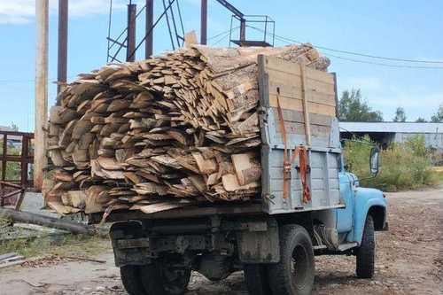Деловой горбыль с доставкой. Левый