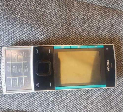 Nokia x3-00 sylver blue