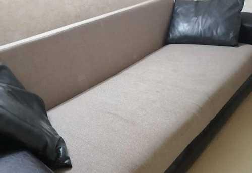 Комбинированный Кожаный диван бу
