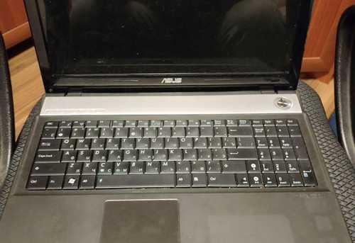 16" ASUS N61D, 320 ГБ, Phenom II X3 N830, RAM 4 ГБ, ATI Mobility Radeon HD 5730 1 ГБ