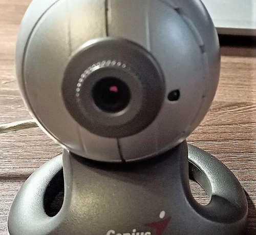 Веб камера Genius VideoCam Web V4