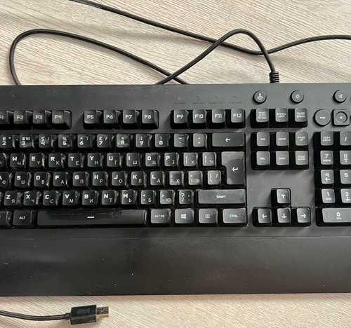 Игровая клавиатура logitech G213