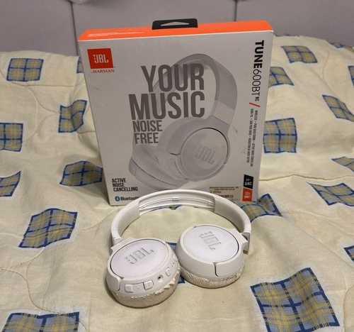 Беспроводные наушники jbl tune600BTnc