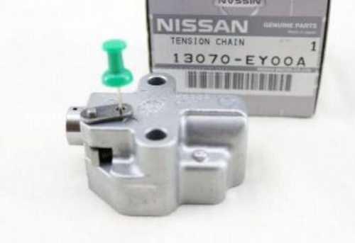 Nissan 13070-EY00A Натяжитель цепи грм