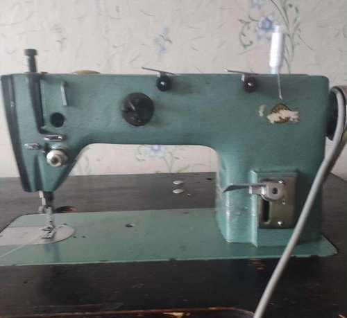 Швейная машина 1022-А класс