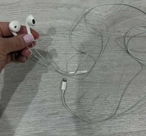 Наушники apple earpods lightning