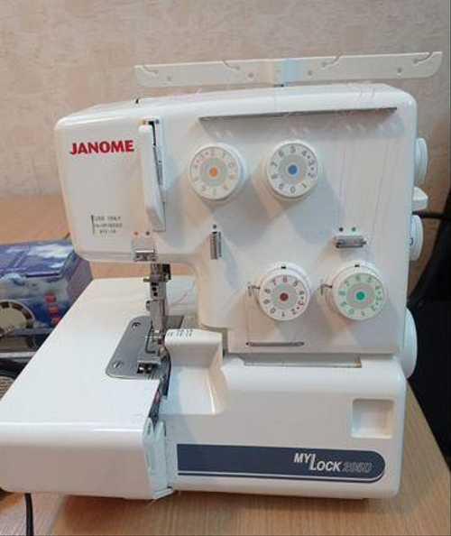 Оверлок Janome 205d