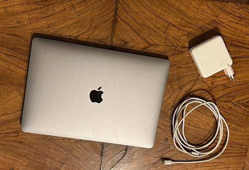 Apple Macbook Pro 13 2017 55 циклов идеальный