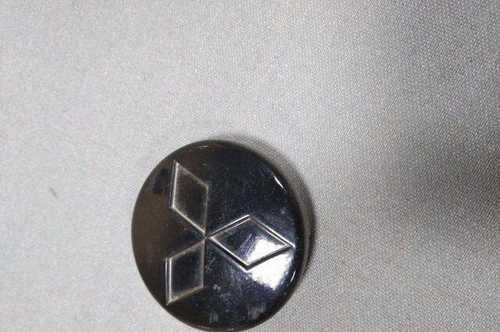 Колпачок декоративный Mitsubishi