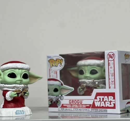 Фигурка Funko Pop Star Wars: Holiday Grogu 2024