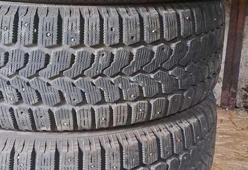 Yokohama 104ZR 215/60 R17