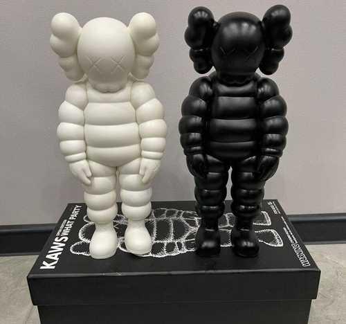 Фигурка kaws what party chum