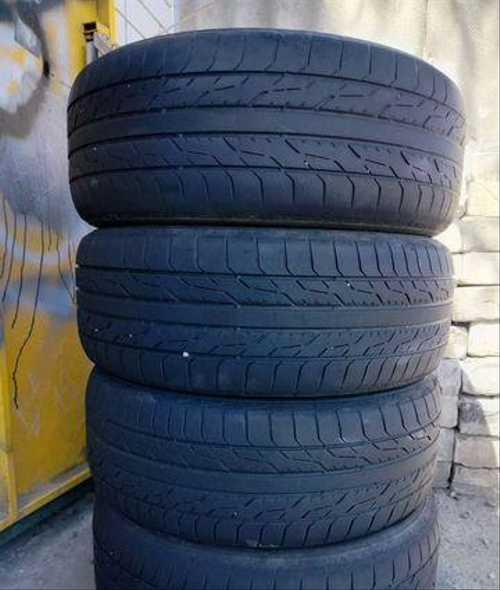 Toyo DRB 215/55 R17