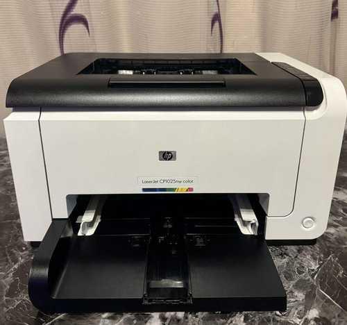 Принтер HP LaserJet Pro CP1025nw