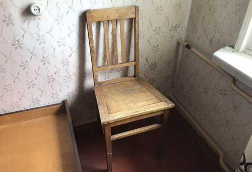 Старинный деревянный стул СССР под реставрацию