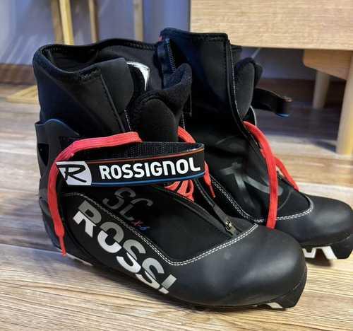 Лыжные ботинки коньковые rossignol