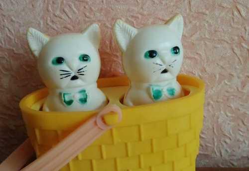 Котята в корзинке игрушка СССР