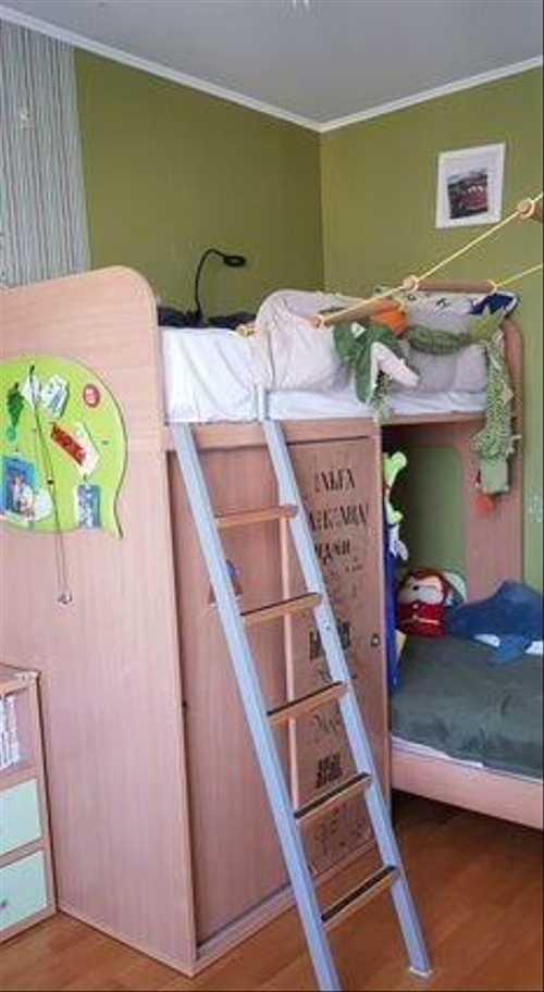 Кровать - чердак со шкафом