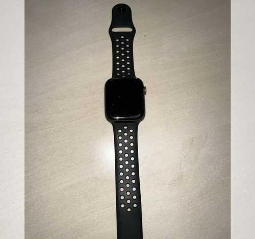 Часы apple watch 5 44 mm nike