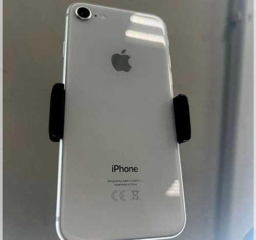 iPhone 8, 64 ГБ