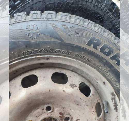 Roadstone Winguard Spike 195/65 R15 T