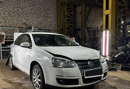 Разбор на запчасти Volkswagen Jetta 5