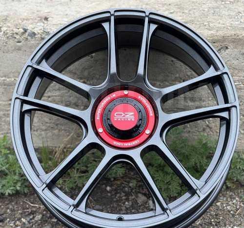 Литые диски OZ Racing Ultraleggera 8.5×R19 5×114.3